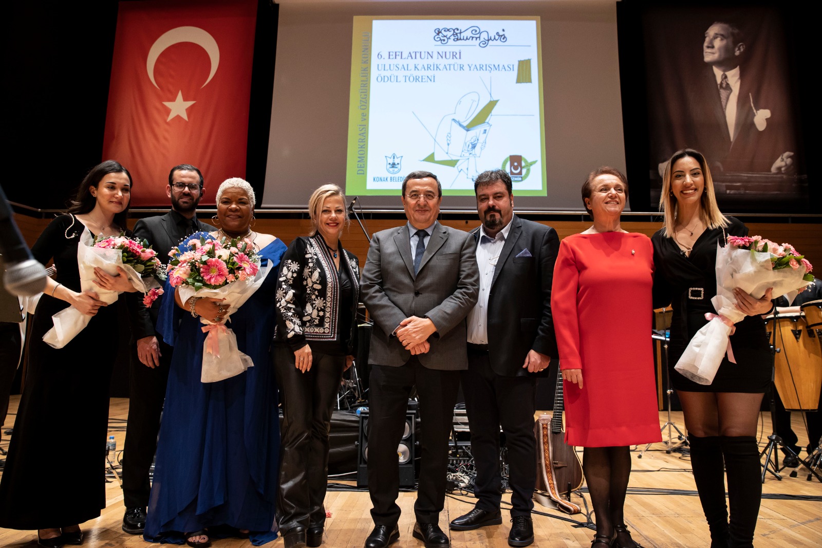 Batur: Karikatür, adaletin olmadığı yerde hukukun yanındadır - Gazete Halk Batur: Karikatür, adaletin olmadığı yerde hukukun yanındadır - Gazete Halk